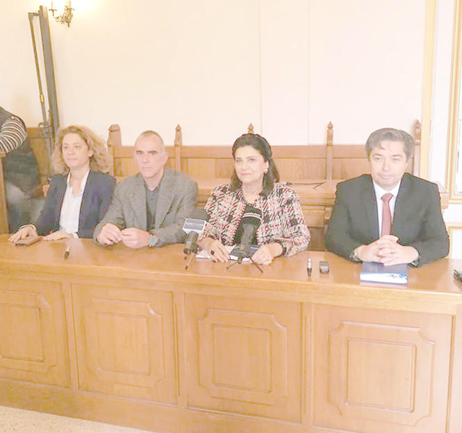 'Ερευνα για το έργο και την δημοτικότητα των Περιφερειαρχών - Ερμής