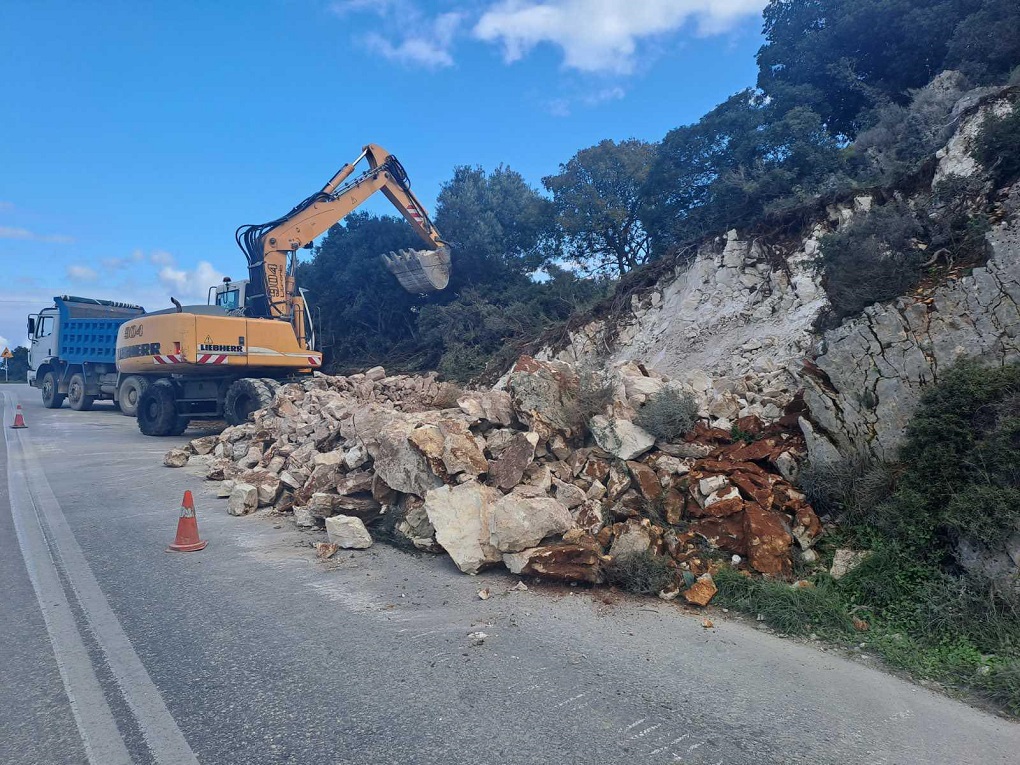 ‘Εργα οδοποιΐας στα ορεινά από την Περιφερειακή Ενότητα - Ερμής