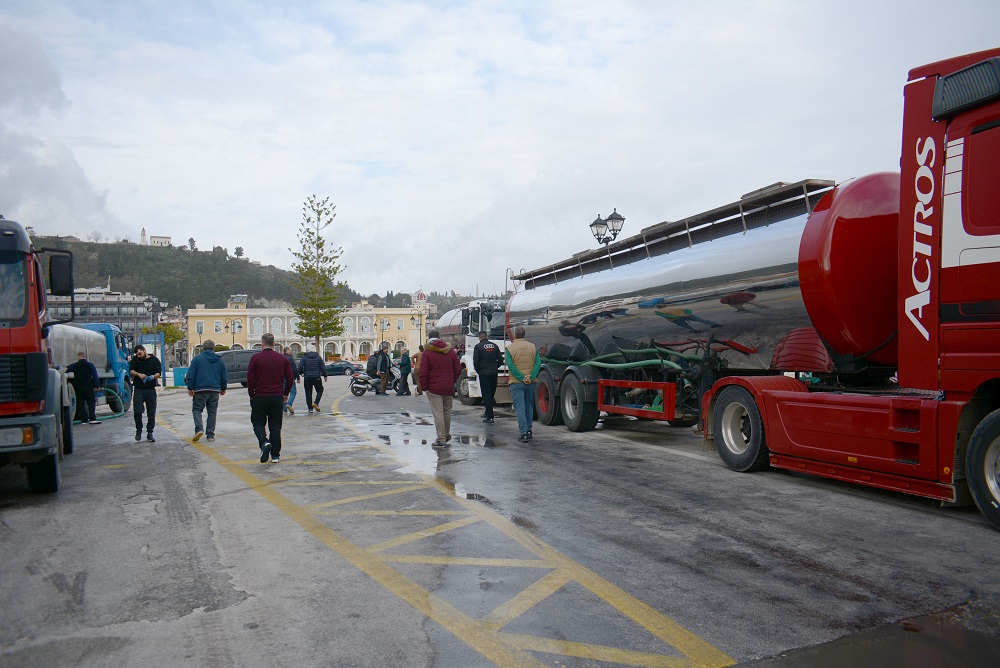 Οι περιοχές που θα δοθεί νερό σήμερα 19-1 στην πόλη με τις υδροφόρες ...