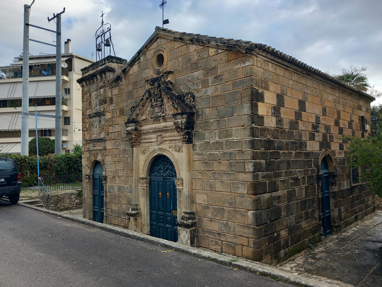 Η άρνηση της Εφορείας Αρχαιοτήτων και η διακοπή εργασιών απέτρεψαν την ...